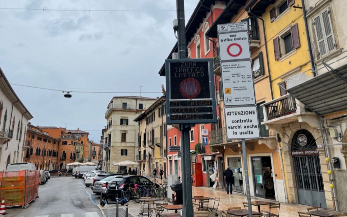 Ztl a Verona: apertura straordinaria nel week-end di Natale | TgVerona ...