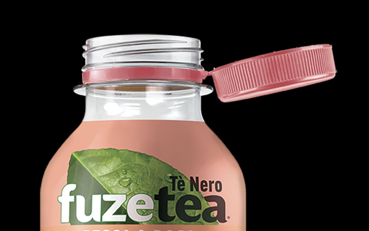 Coca-Cola introduce i tappi uniti alle bottiglie: sarà tutto made in ...