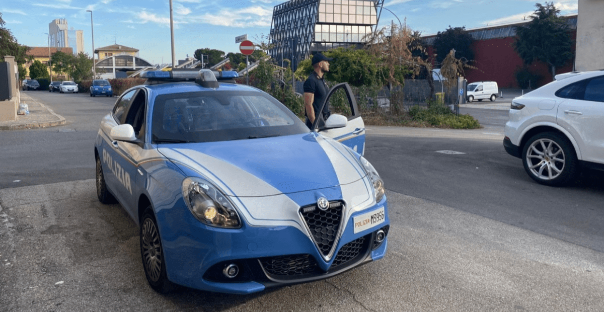 Litiga in strada con un suo conoscente e poi aggredisce i poliziotti: 36enne in manette ...