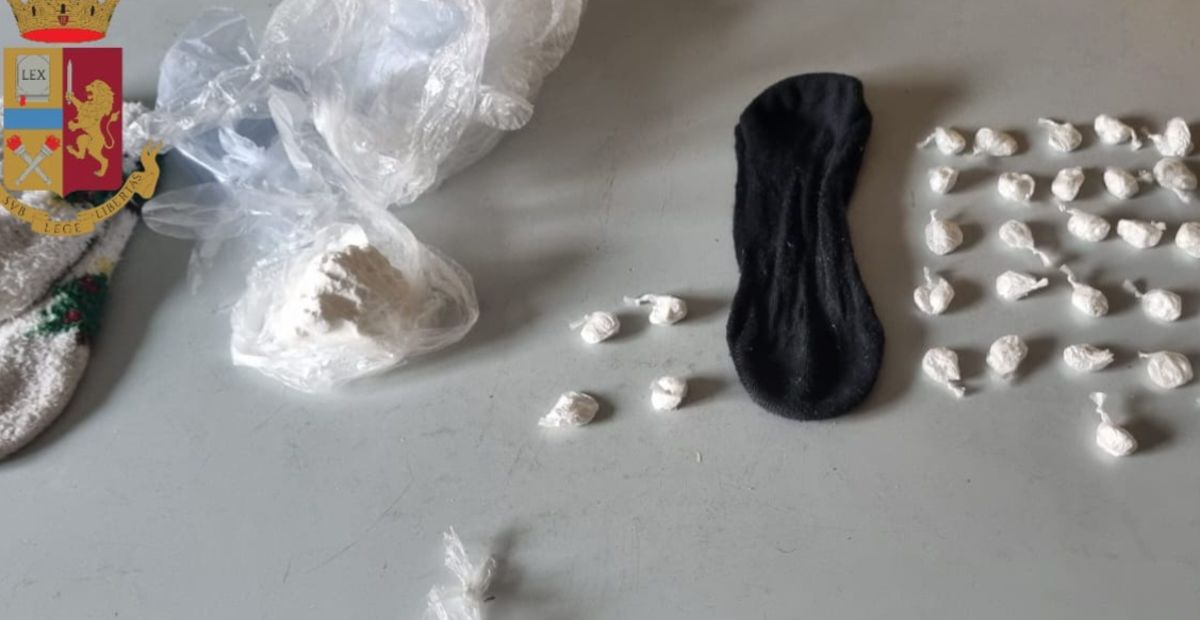 Spaccio, controlli a tappeto in città: arrestati tre spacciatori ... Spaccio, controlli a tappeto in città: arrestati tre spacciatori ...