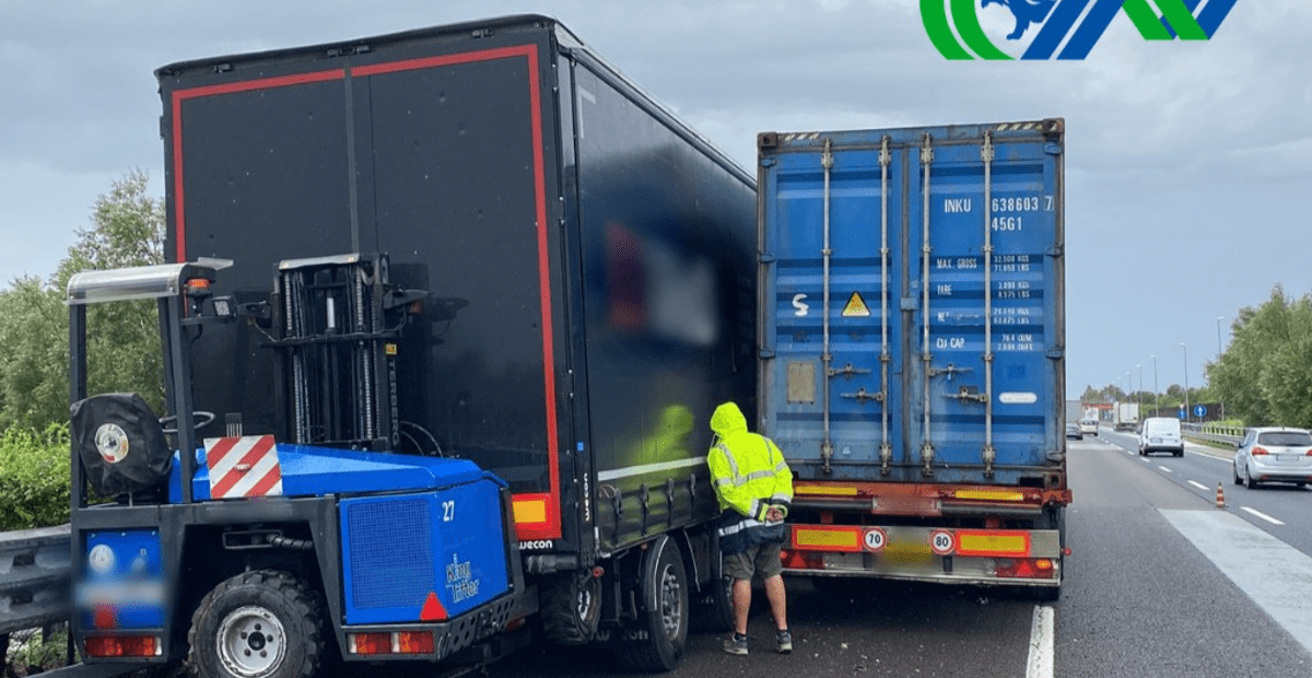 Incidente tra mezzi pesanti lungo la A4, code in direzione Milano ... Incidente tra mezzi pesanti lungo la A4, code in direzione Milano ...