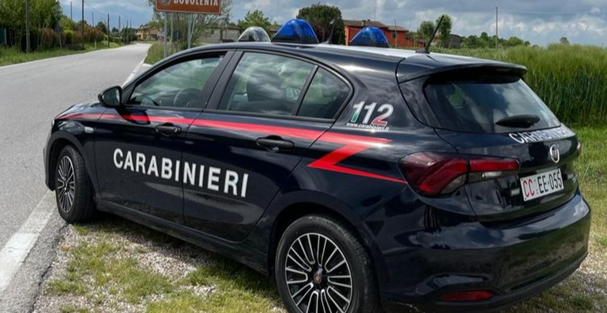 Cade nel canale manovrando la macchina in retromarcia, 24enne salvata ...